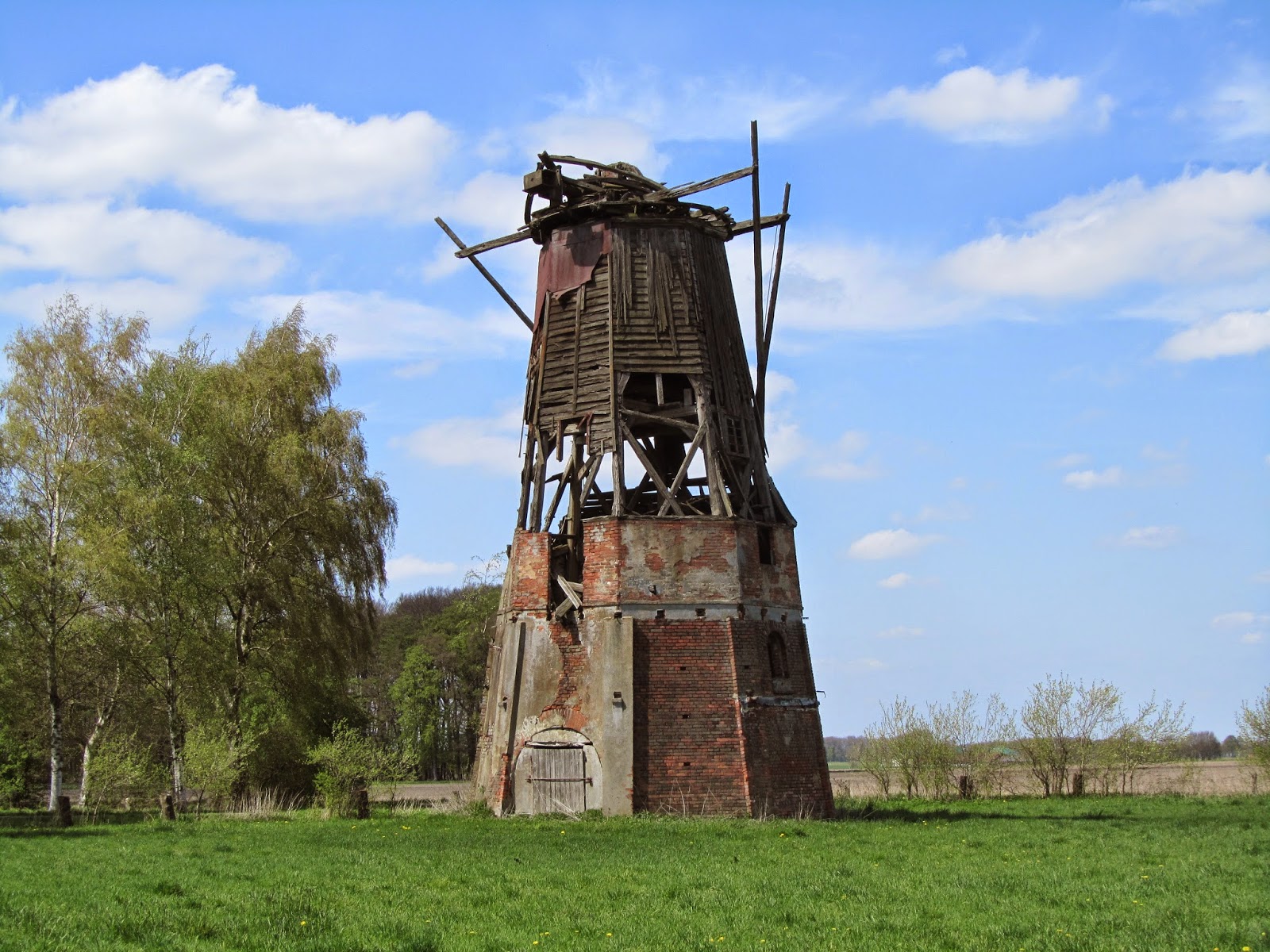 Menninghausen - Hackmannsche Windmühle | Mühlen in Deutschland