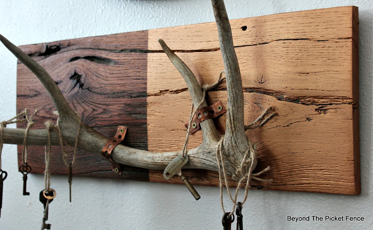 Beyond The Picket Fence: Rustic Chic Antlers