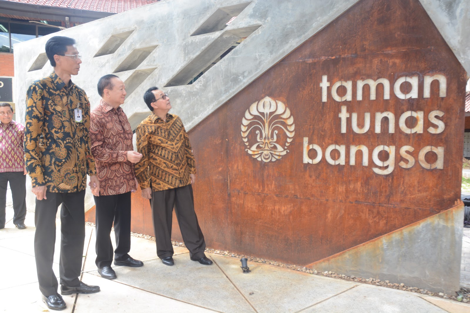 Blog Penny Hutabarat: Taman Tunas Bangsa - FISIP UI