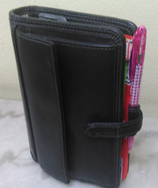 Philofaxy: Guest Post - Filofax Ranger as a Travel Filofax - Amanda
