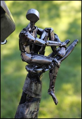 Sculptures by Nathan Robles: Robotic Figures