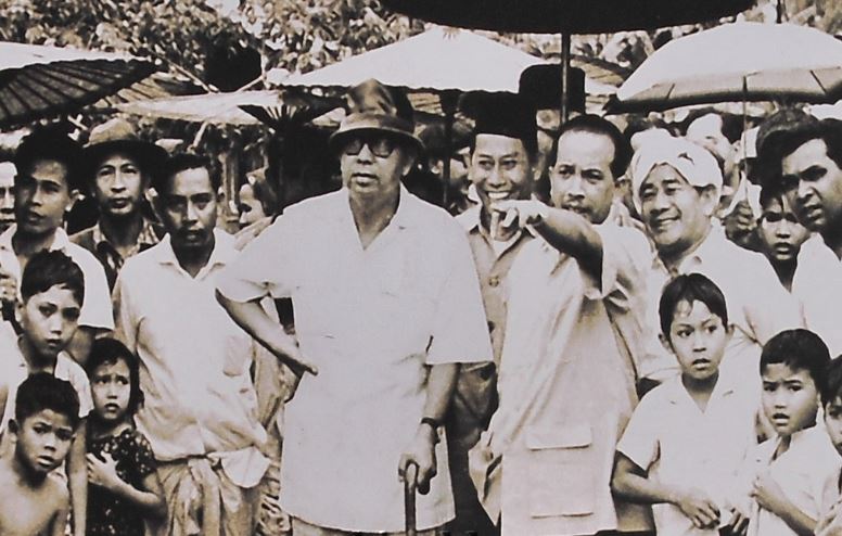 Putera Lapis Mahang: Malaysia Tanah Air Ku: M 123: KESAH FELDA