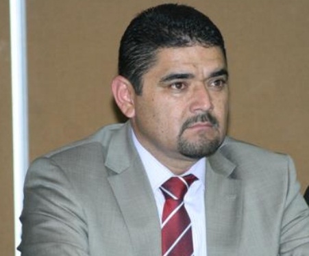 Temas y sucesos // Diálogos : DIALOGOS DE POLITICA