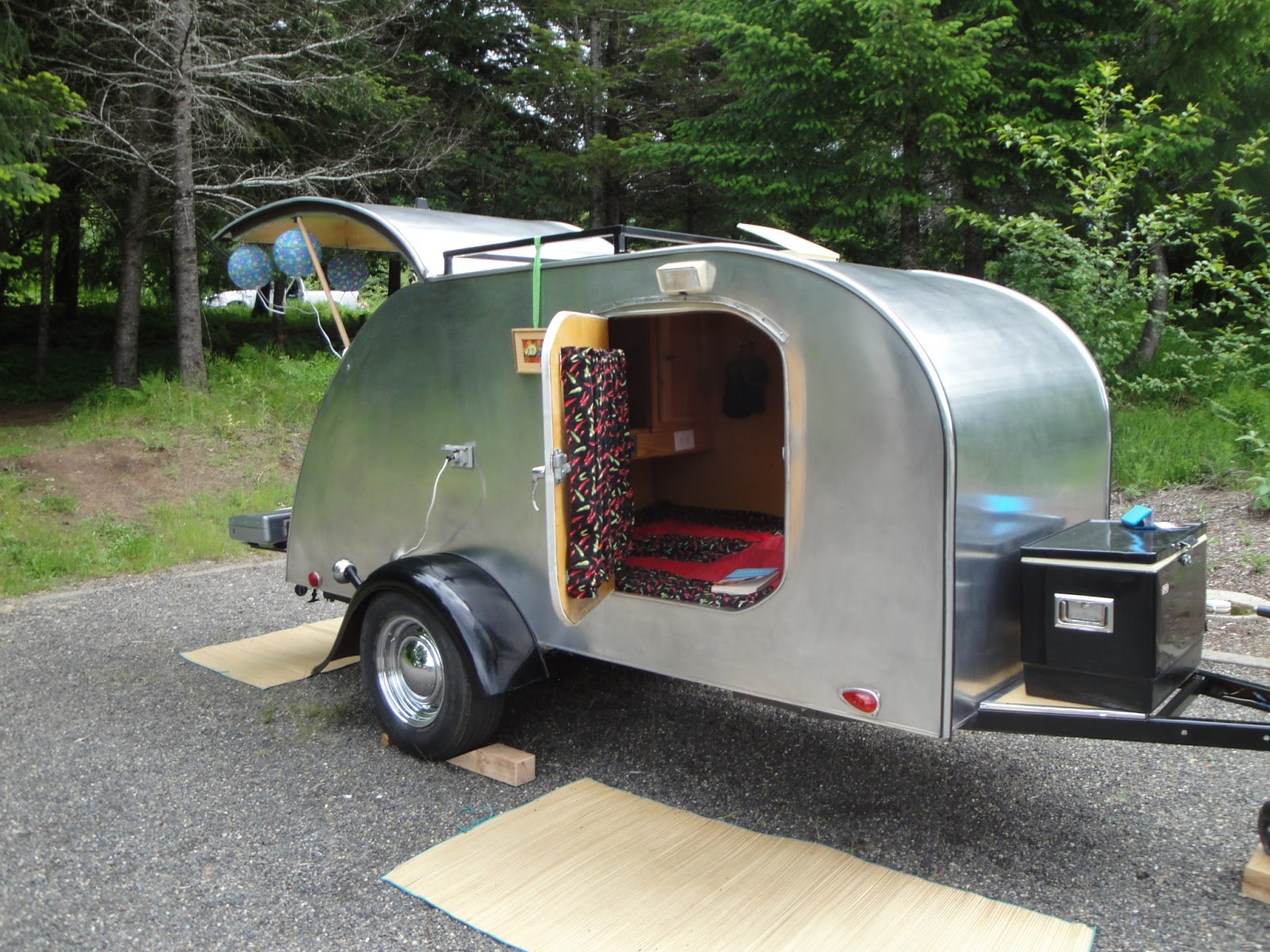 La Dee Dah, My Vintage Trailer and Other Obsessions: International ...