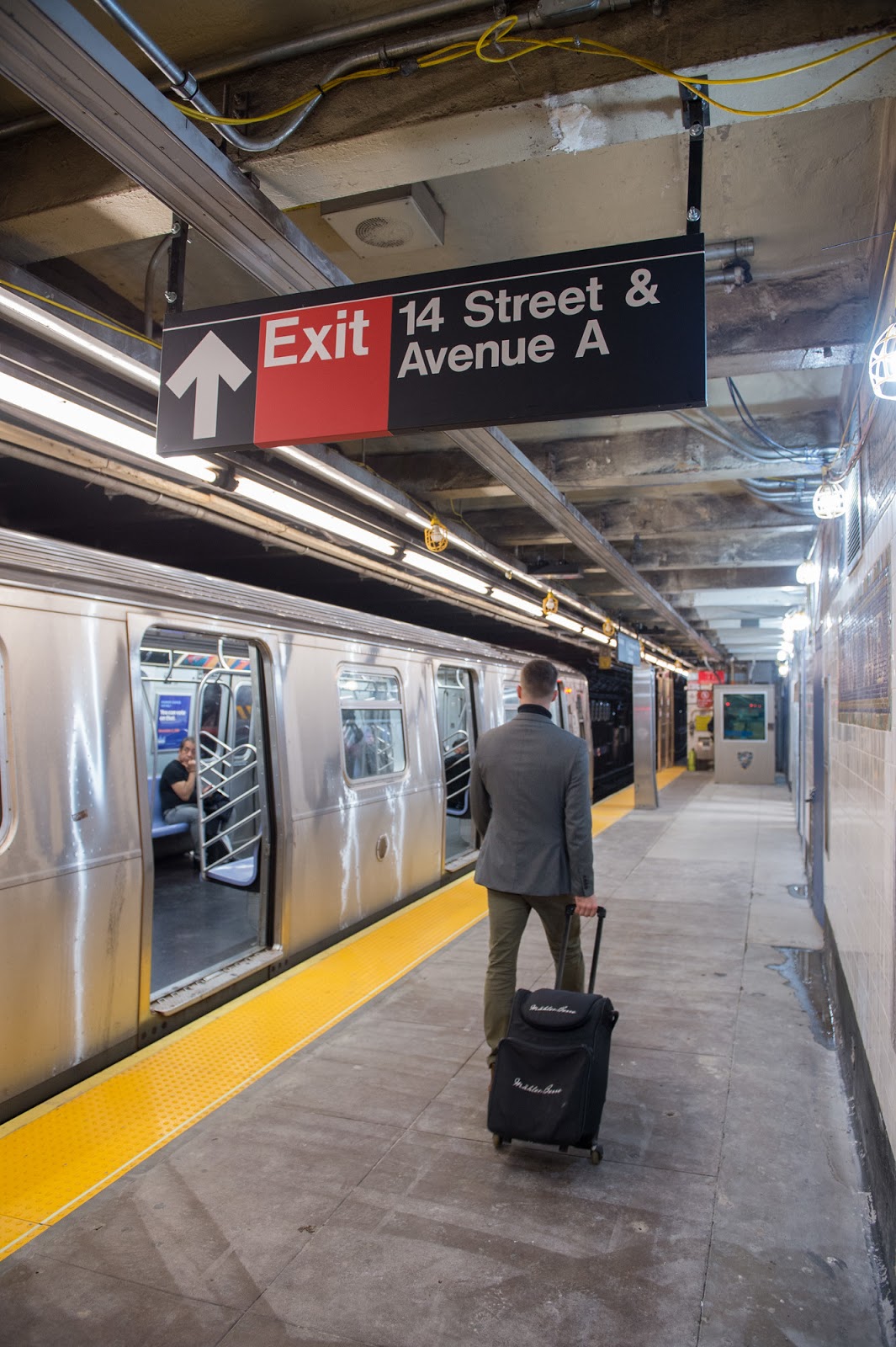 EV Grieve: The MTA closes the 2 Brooklyn-bound L-train entrances for ...