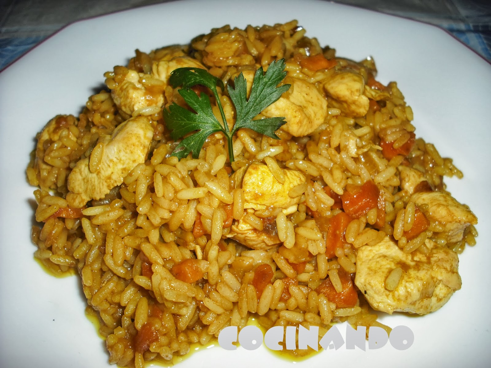 COCINANDO CON TOÑI: ARROZ CON POLLO AL CURRY
