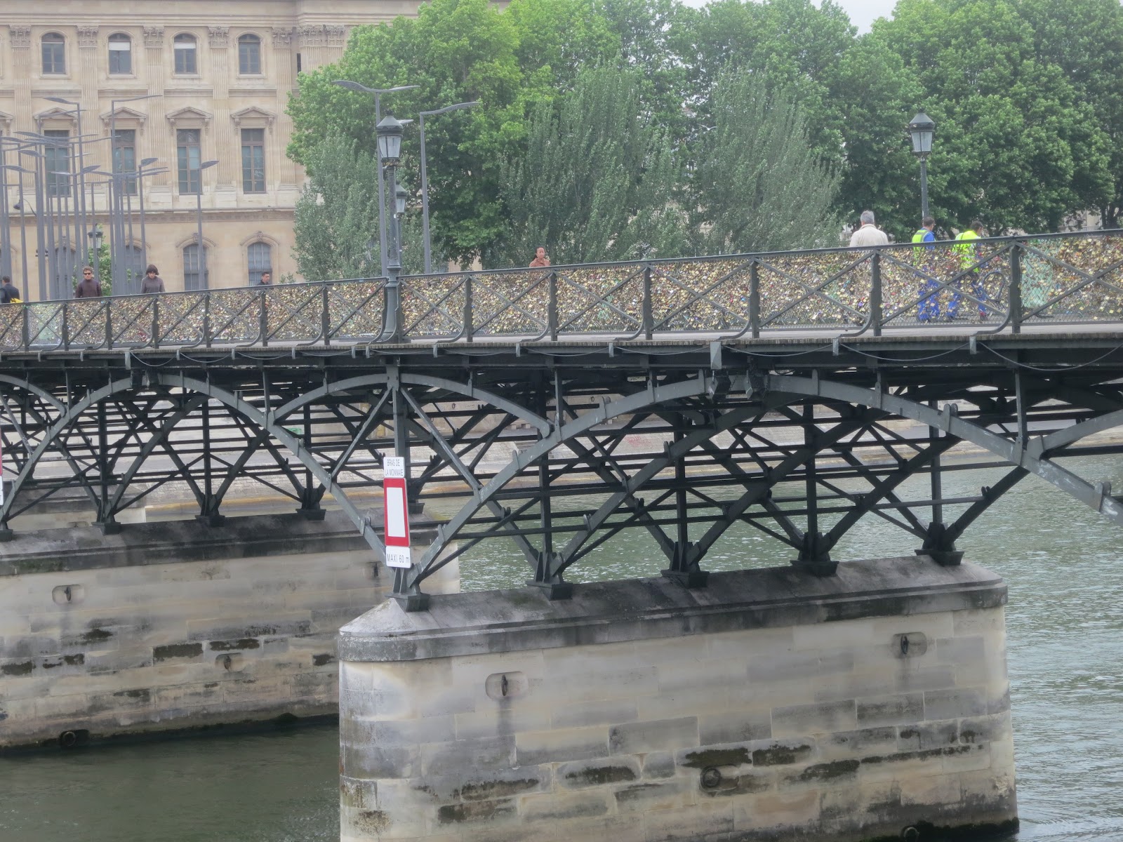 PrunePicker: Lover's Lock Bridge of Paris.