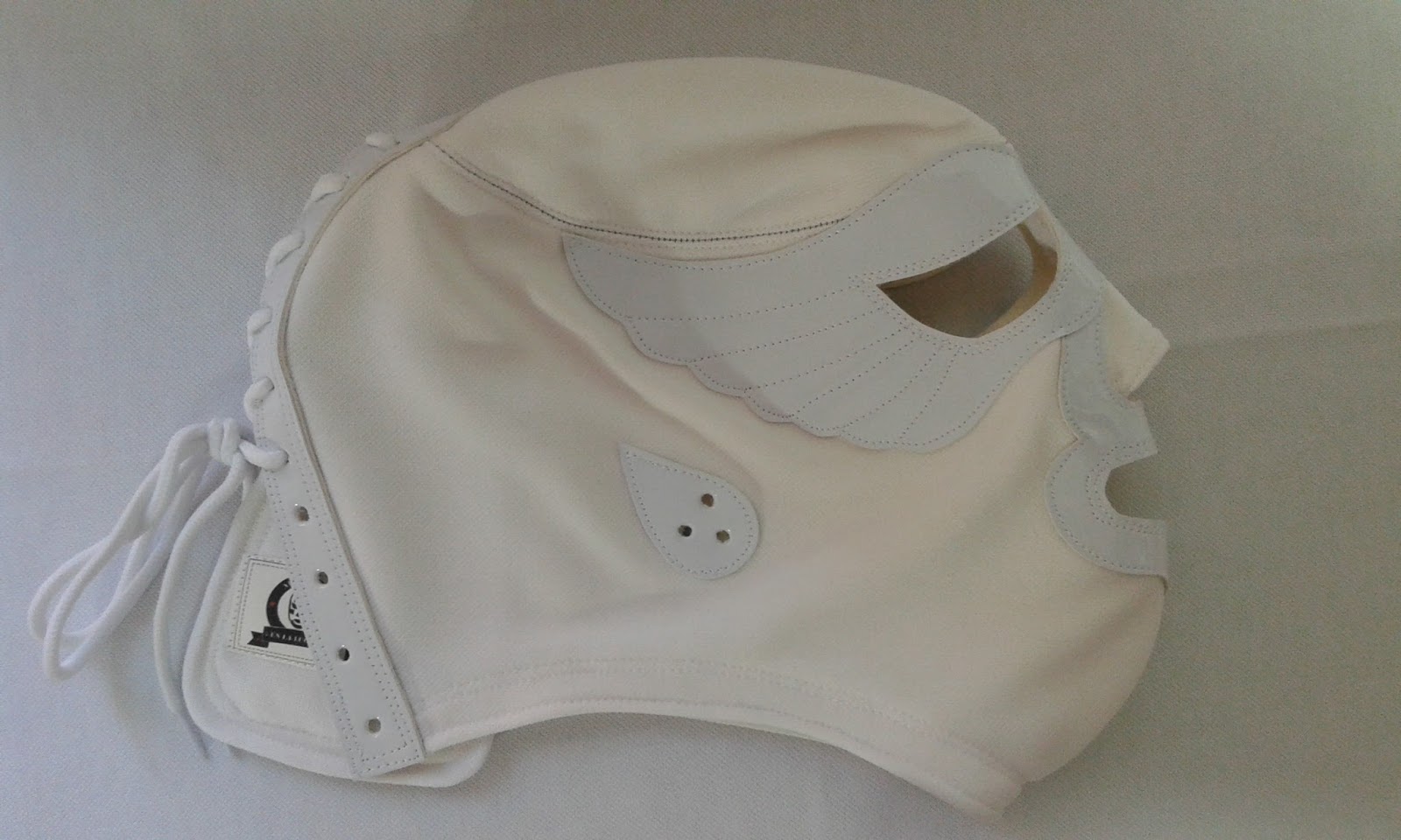 Máscara ANGEL BLANCO Fabricada por El Dorado & Extreme Lucha Colombia ...