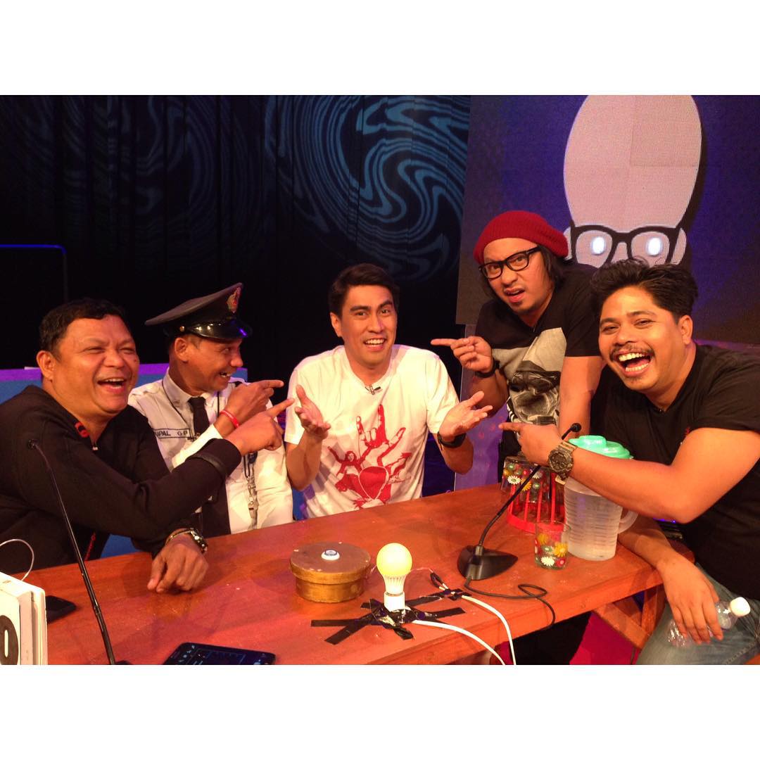 demokrasya - philippin news collections