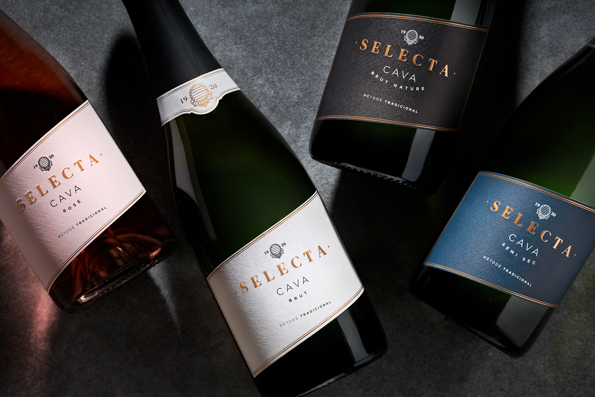 Selecta cava on Packaging of the World - Creative Package Design Gallery