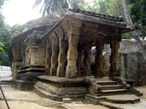 Embekke Devalaya, Kandy in Sri Lanka - Explore Sri Lanka