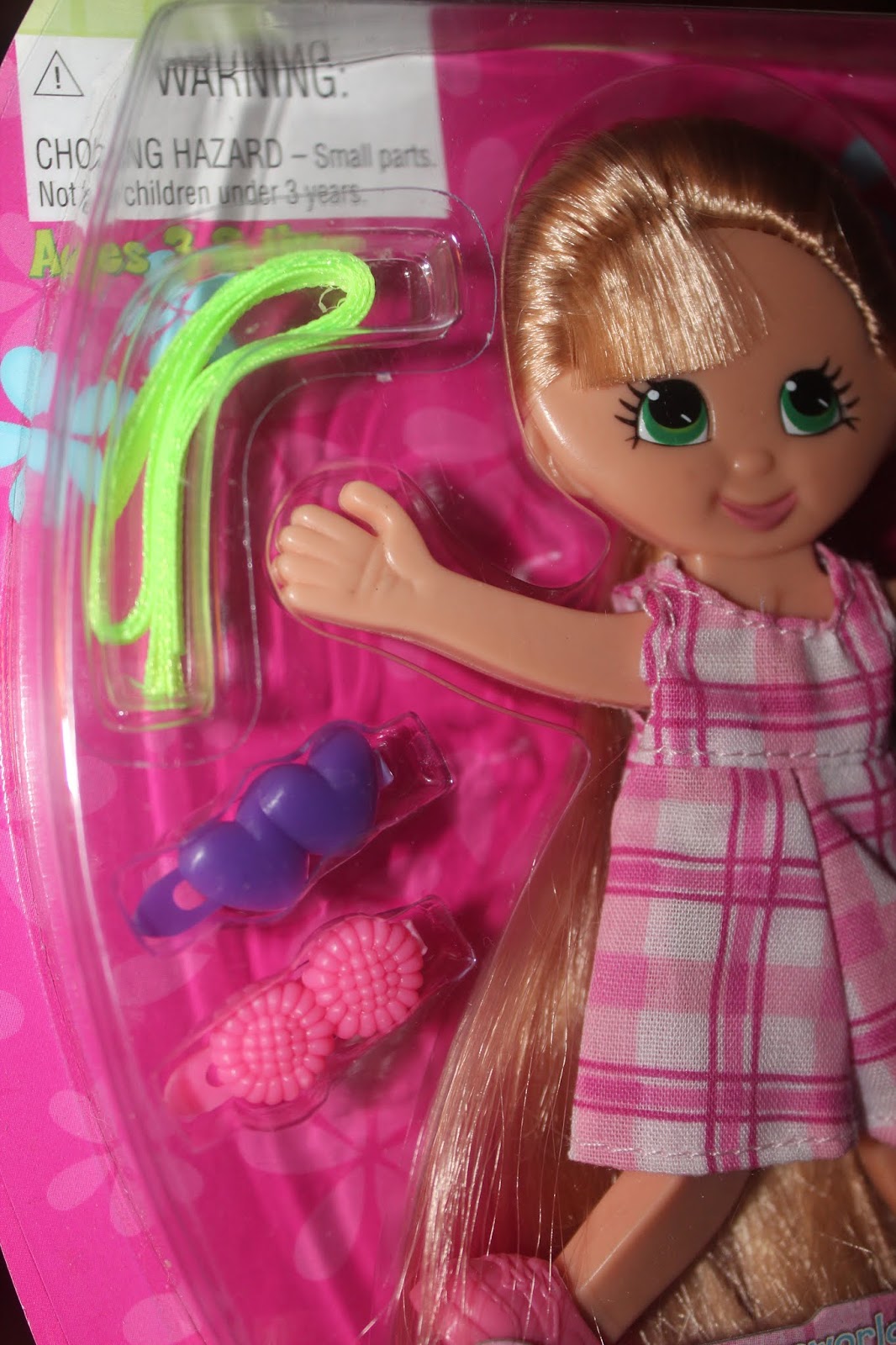 PLANET OF THE DOLLS: Doll-A-Day 2019 #128: Flatsy