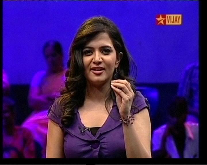 Anchor Dhivya Darshini: Collections of @Dhivyadharshini