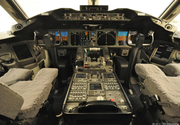 Boeing 787 Dreamliner: B787 Dreamline Flightdeck pictures