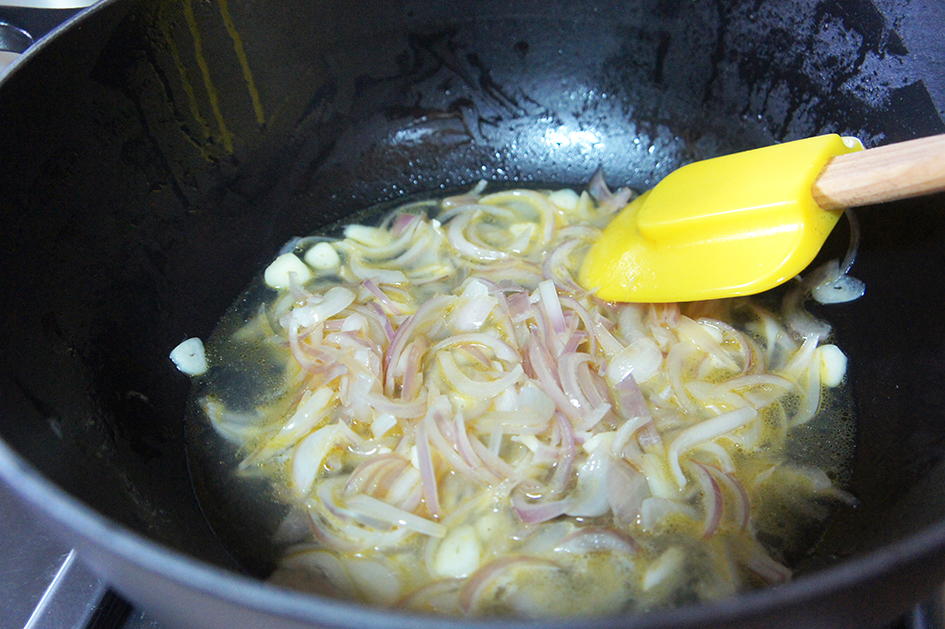 Say My Kitchen: One Pot Pasta with White Clams, Baked Salmon Belly ...
