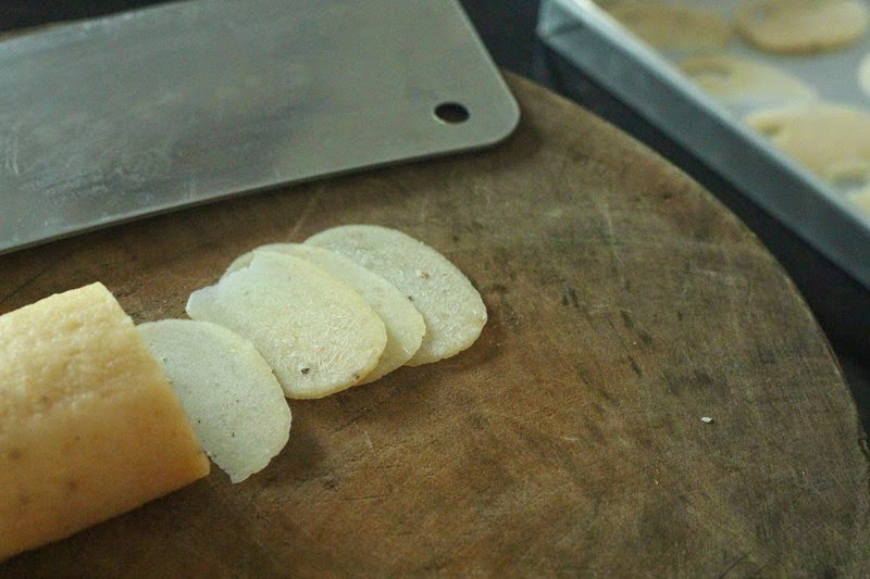 Nasi Lemak Lover: Homemade Prawn Crackers 自制虾饼~喜气羊羊 2015