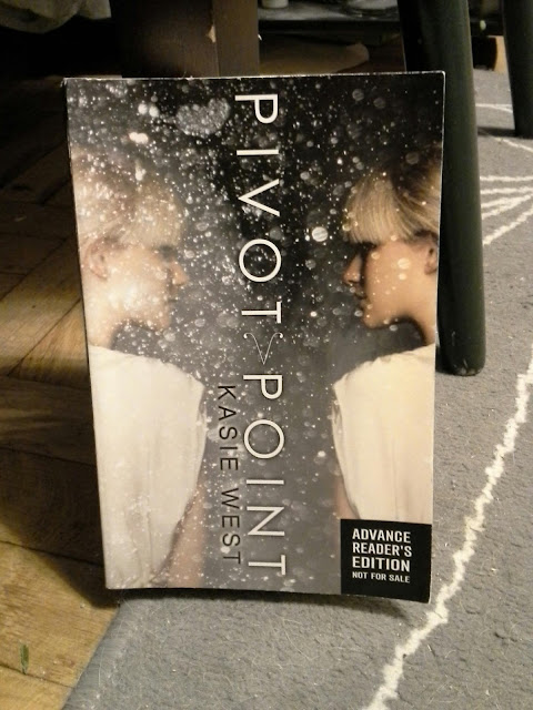 A Room With Books: Pivot Point by Kasie West {Review}