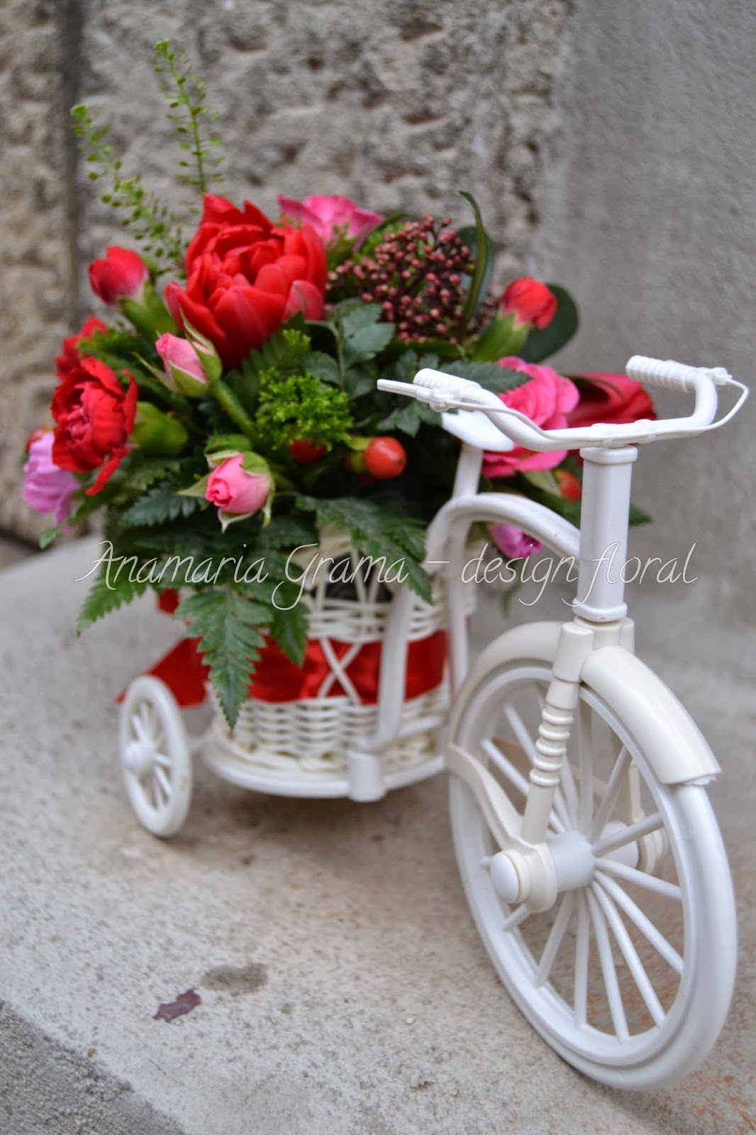 Anamaria Grama - design floral: Aranjament floral in bicicleta cu ...
