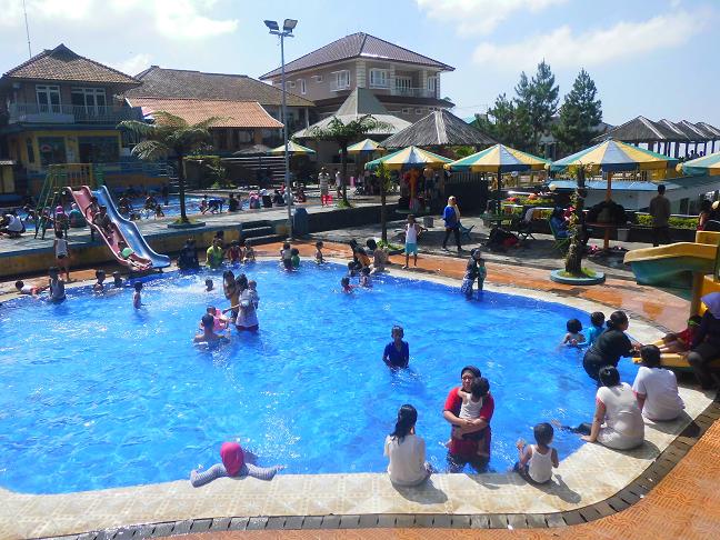 Waterboom Puncak Darajat Garut