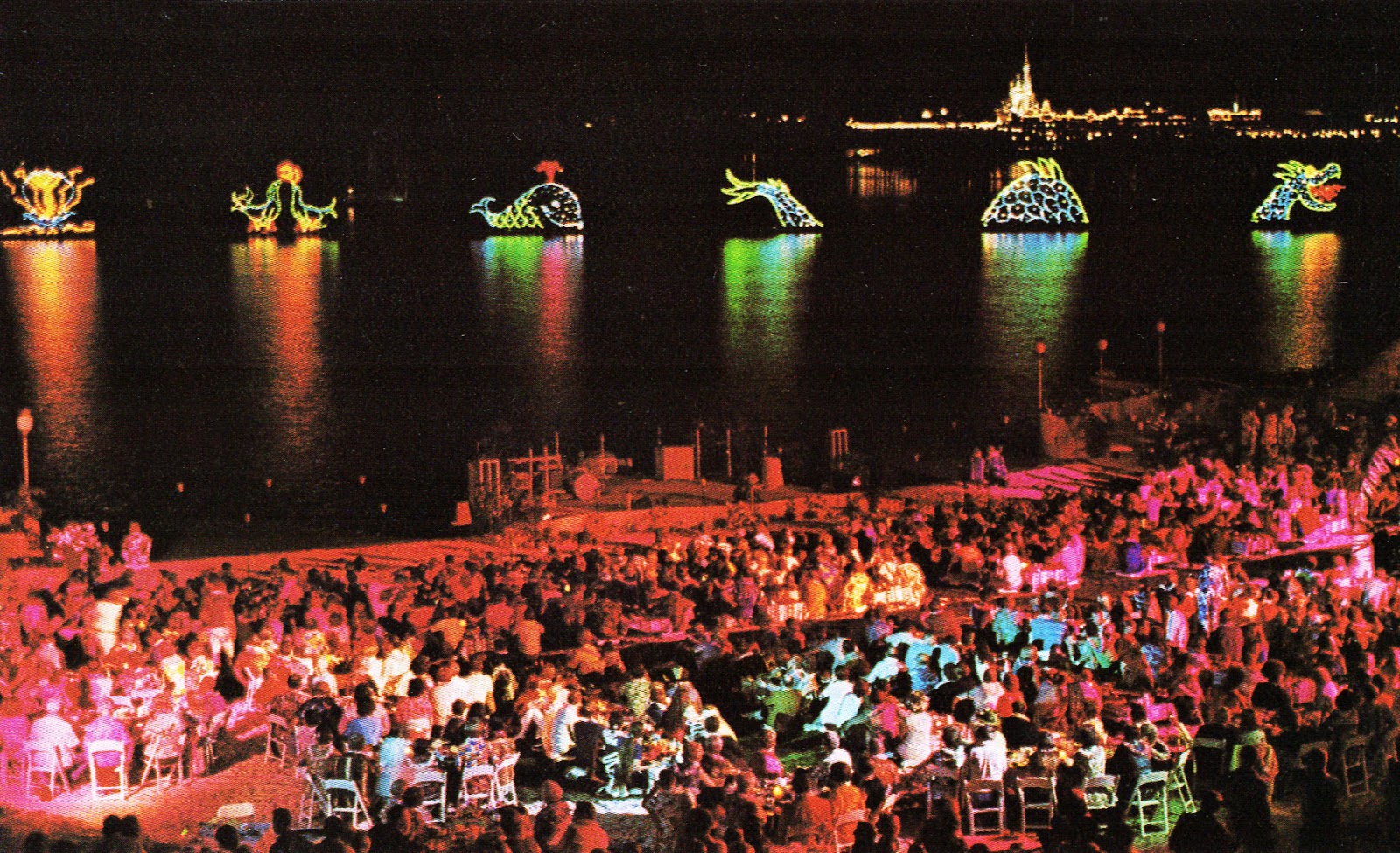 Disney Avenue: The Story Behind Walt Disney World's Infamous Wave Machine