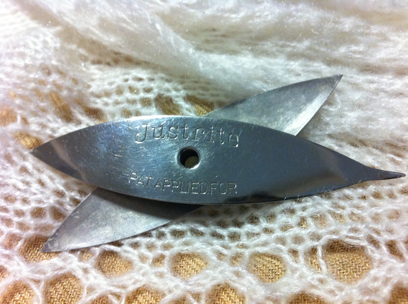 Ceci's Tatting World - La frivolite/frivolidad: Tatting Shuttle Collection