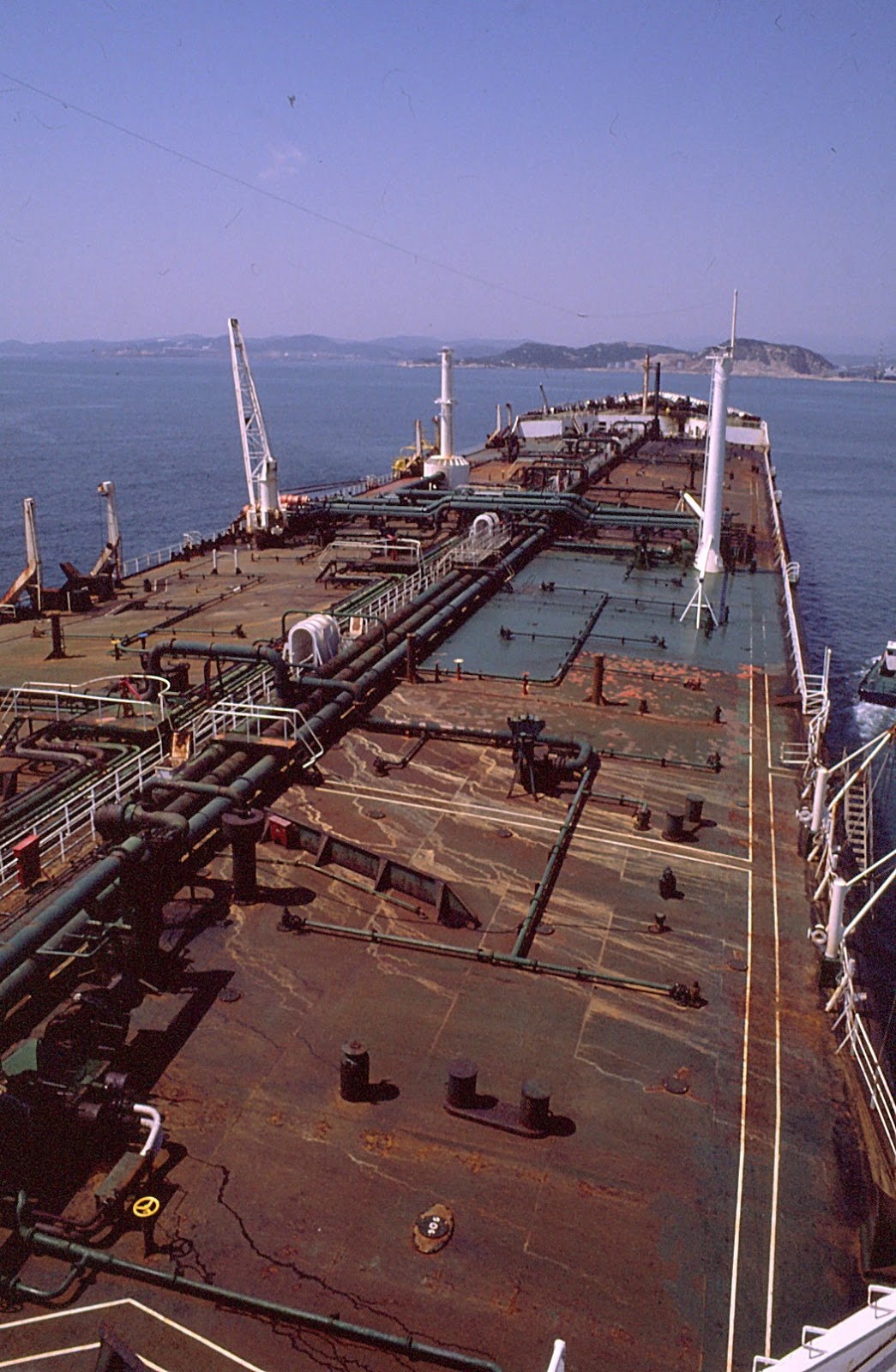 'ZIEN EN WETEN': NATICINA M.S. SHELL TANKERS B.V. (DEEL 1/1)