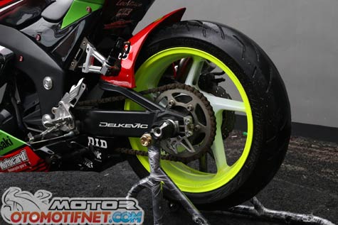 Foto Modifikasi Kawasaki Ninja 250 FI Ala ZX-6R 636