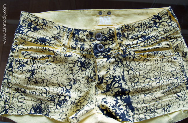Dare to DIY: Customiza tus shorts vol. 2: Crea tu estampado