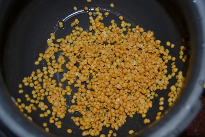 Vaniensamayalarai: How To Boiled Toor Dal For Sambar