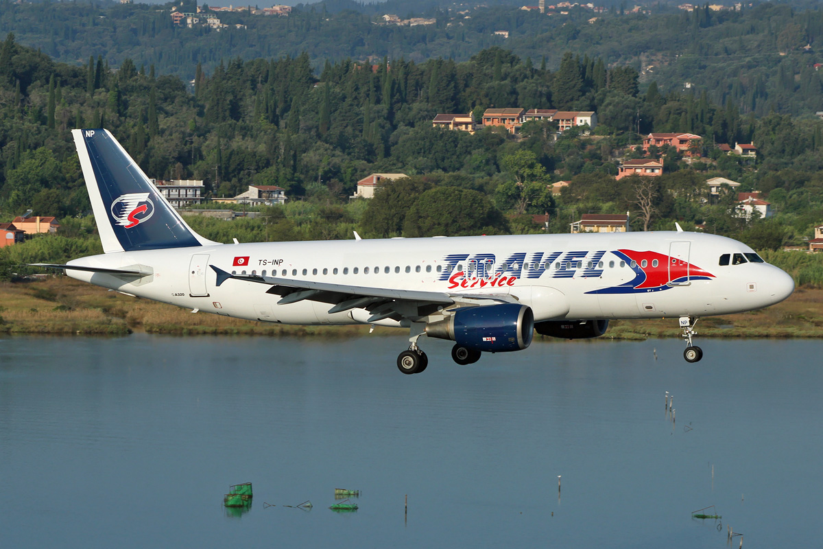 Eastwings: A320-214 * Nouvelair Tunisie * Travel Service c/s * TS-INP