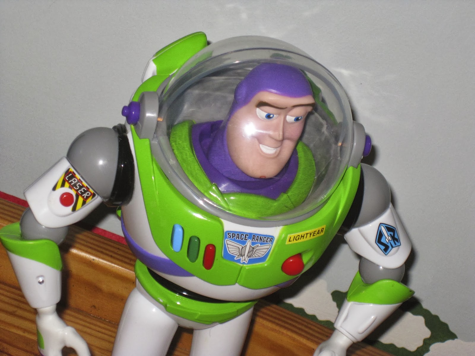 Dan the Pixar Fan: Toy Story: Disney Store Buzz Lightyear