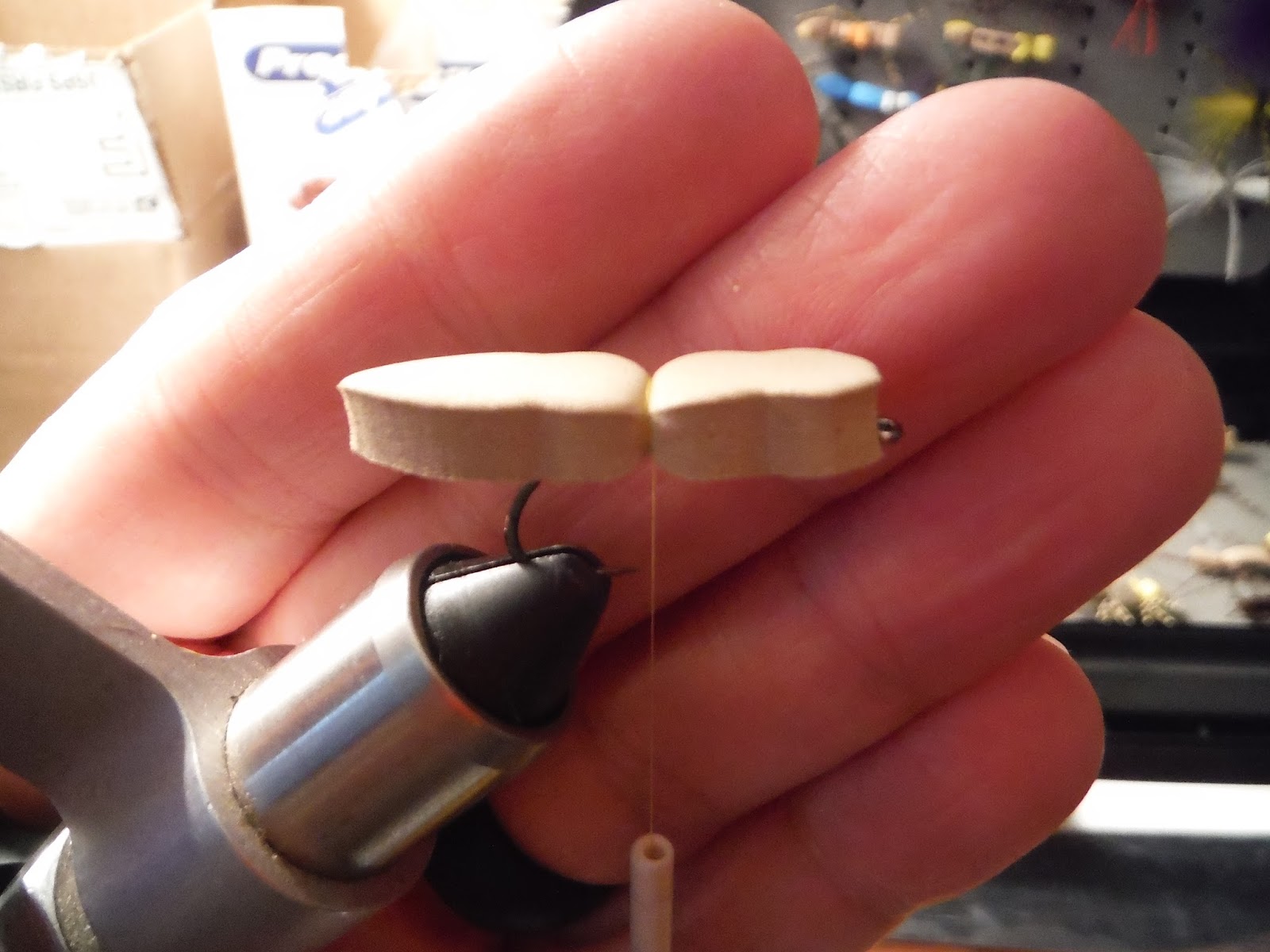 BUGGIN' OUT.: Rainy's Gorilla Body Hopper - fly tying instructions