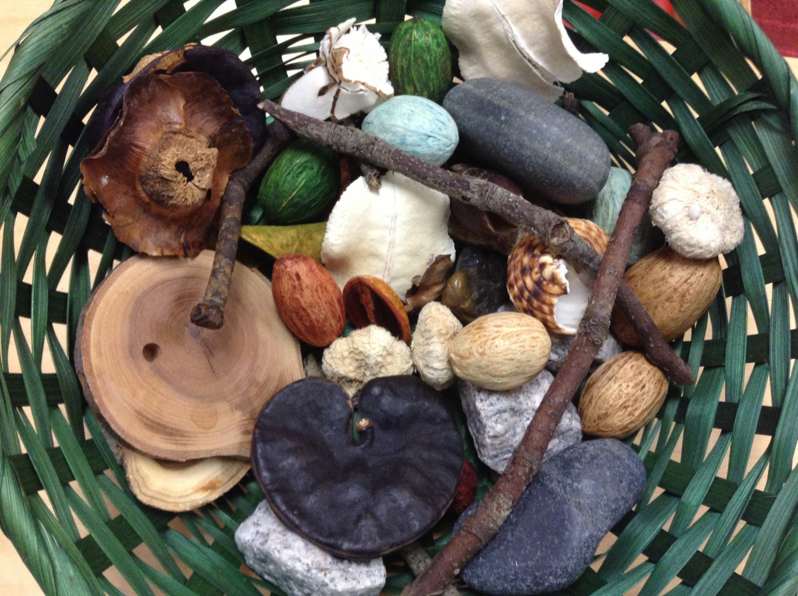 Precious Toddler: Sensory Play: Exploring Things From Nature