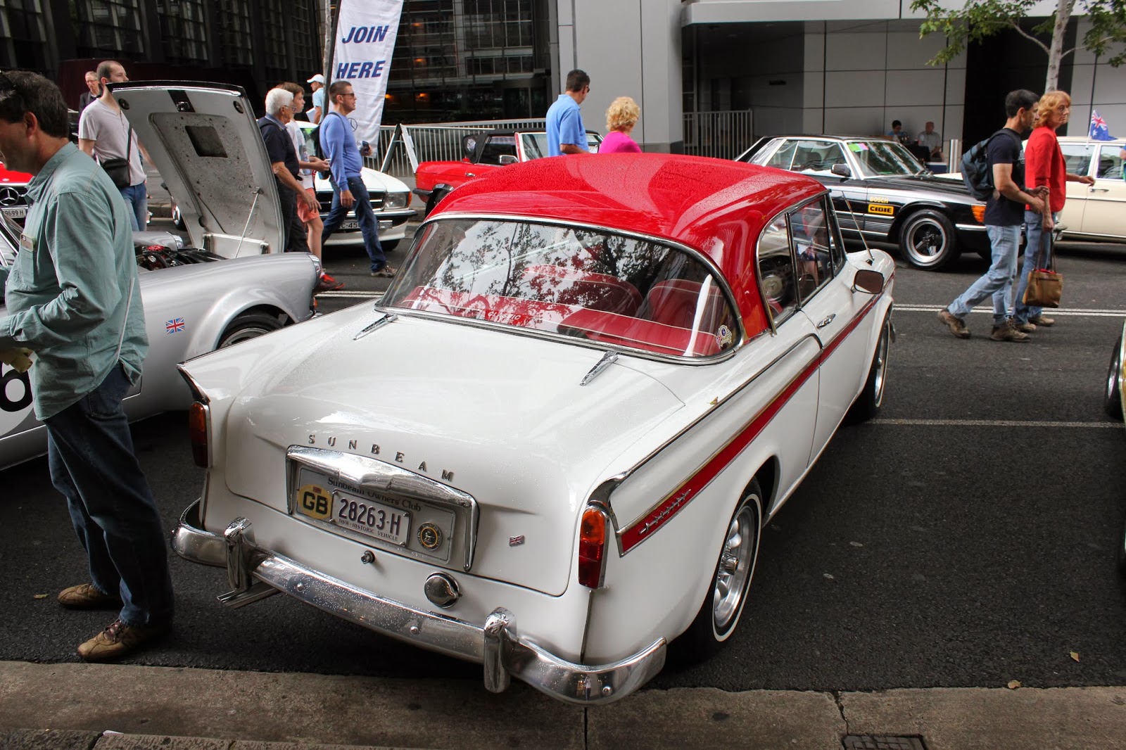 Aussie Old Parked Cars: 1961 Sunbeam Rapier Series IIIA Hardtop