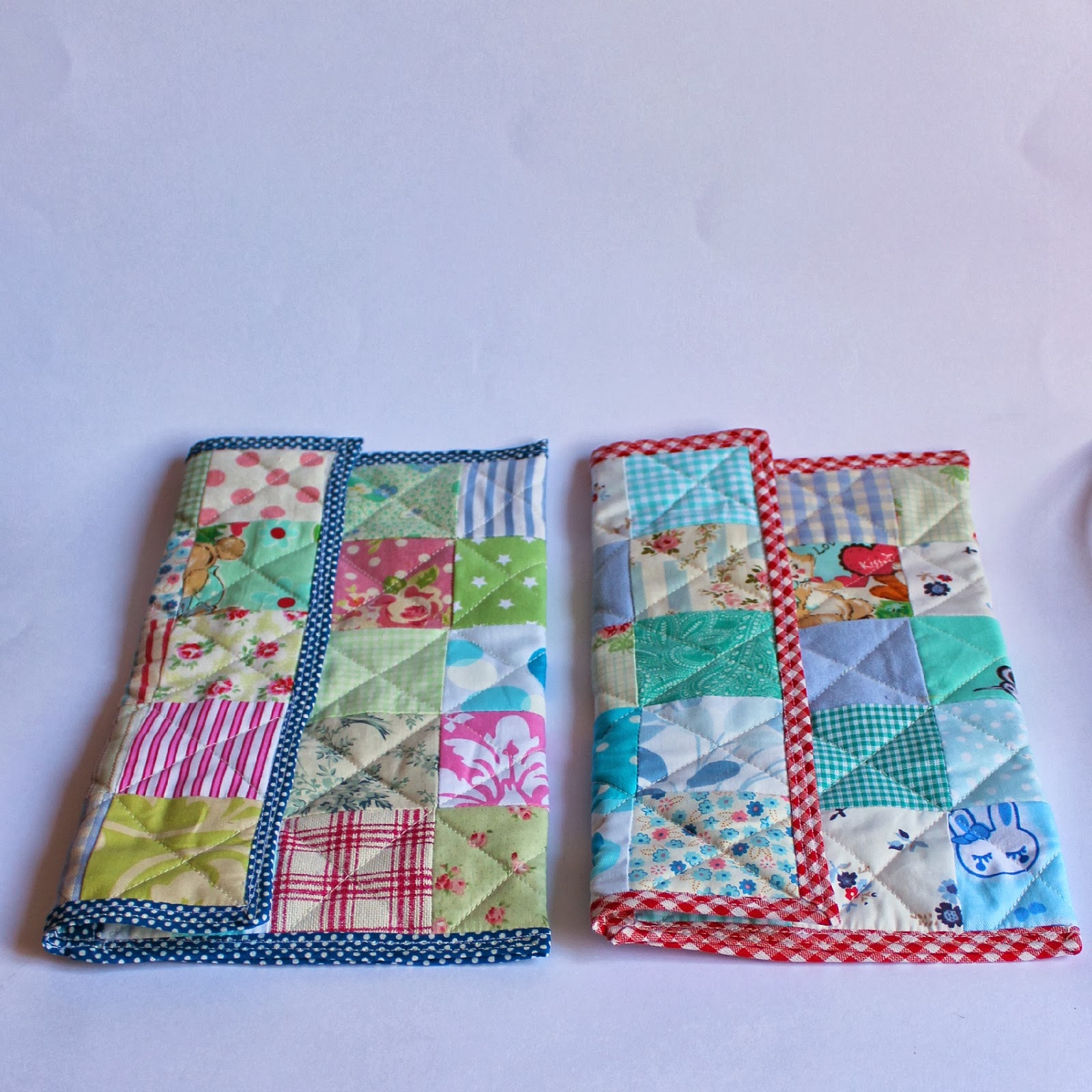 Roxy Creations: Useful patchwork pouches