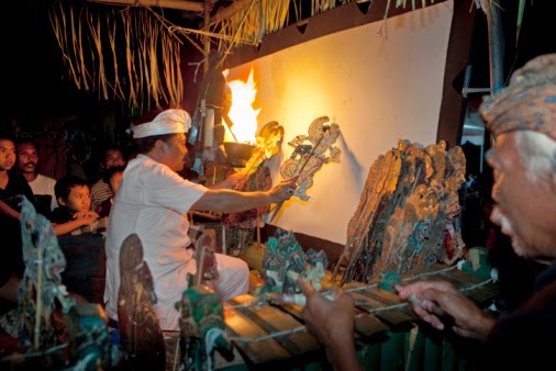 Bali Indonesia Holiday Travels: Balinese Theatrical Wayang Kulit ...