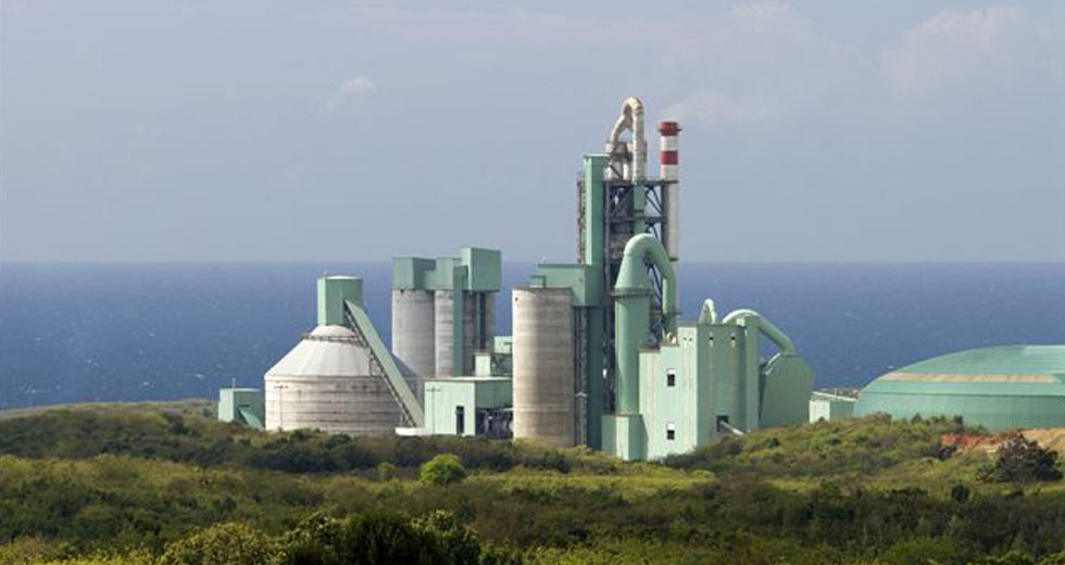 Comunità italiana di Santo Domingo: La Domicem SA, la cementeria del ...