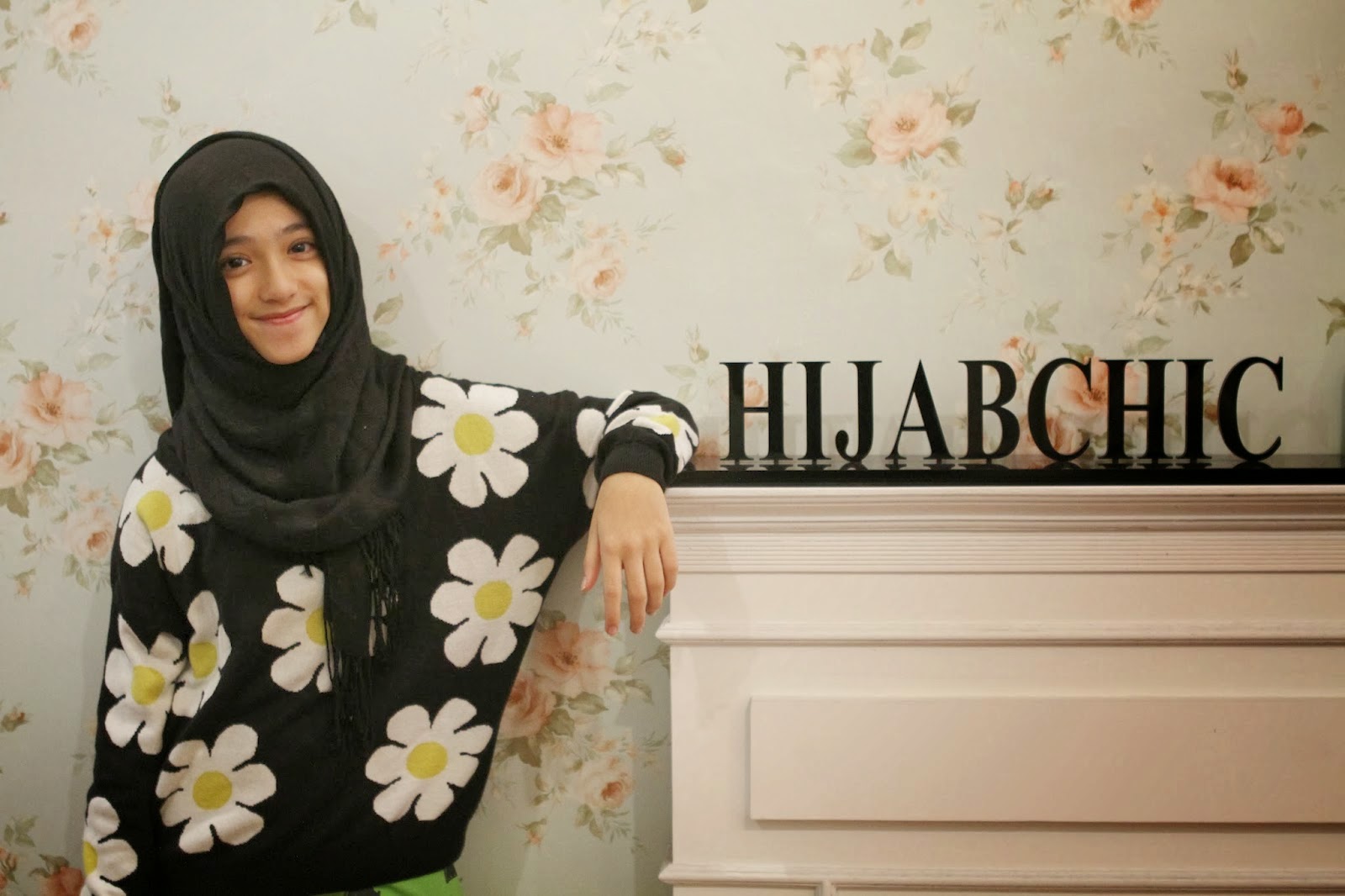 here i am: tentang shirin al-athrus