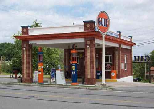 Growing Up In The South..,: U.S. Gasoline Service Stations