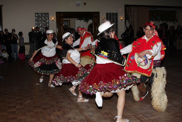 BAILES TÍPICOS DEL ECUADOR : Baile típico de la sierra-Albazo