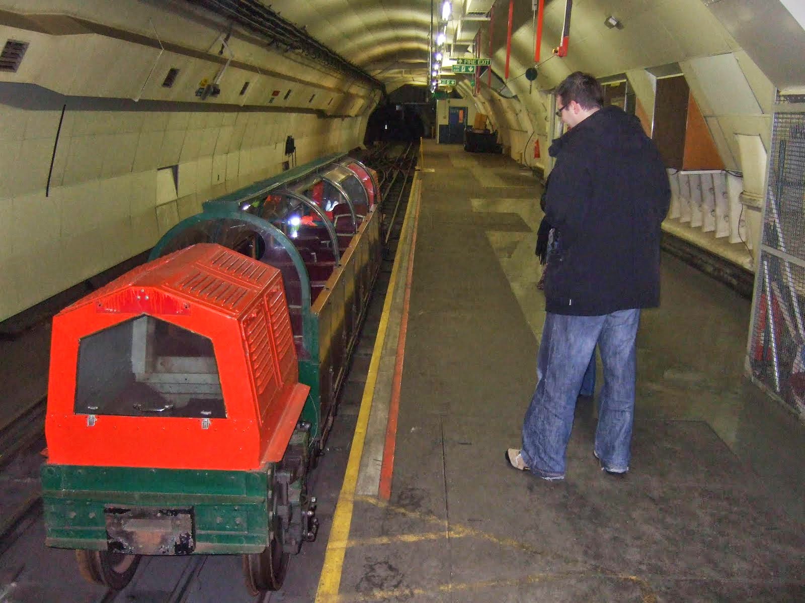 London’s Secret Underground: The ‘Mail Rail’ | Traveloscopy Travel News