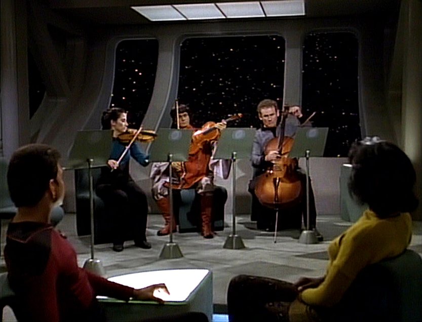 Star Trek Prop, Costume & Auction Authority: Star Trek: TNG Ten Forward ...