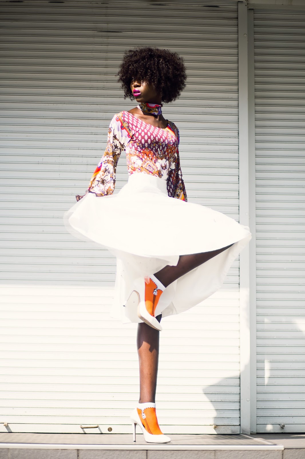 BELL SLEEVES / SOCK N HEELS TREND | SUI~GENERIS FASHION