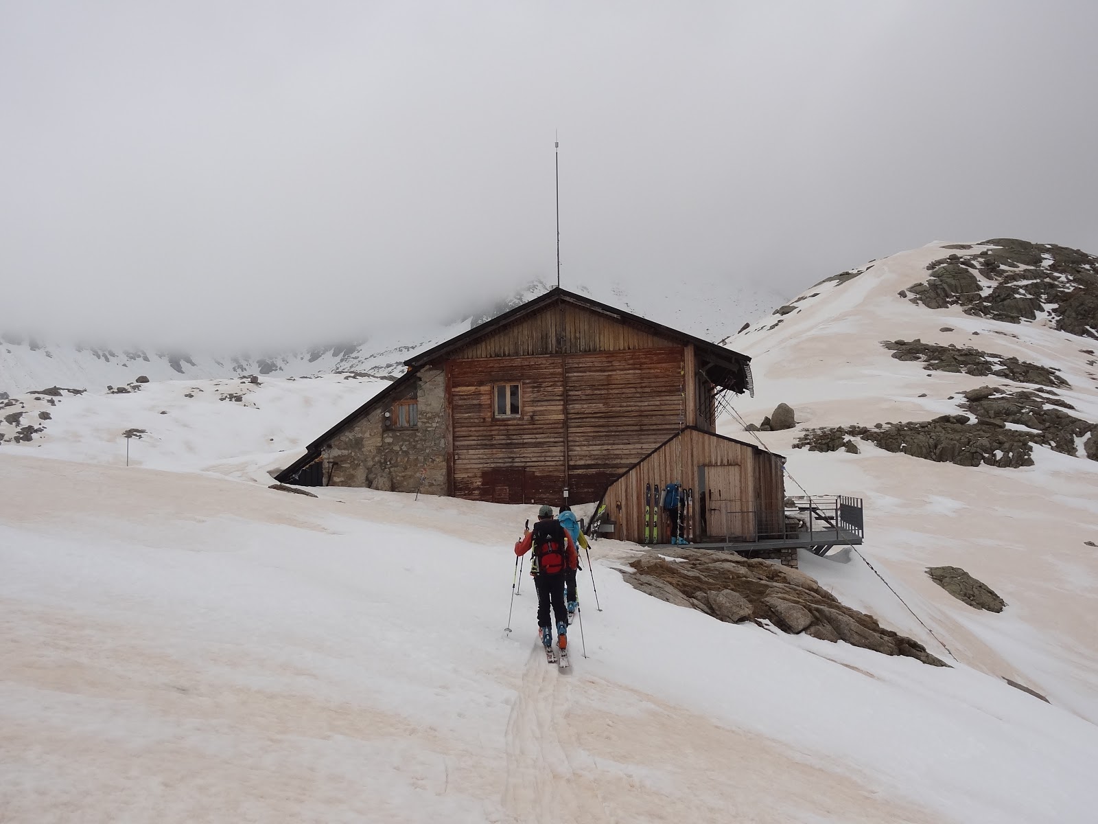 cegesqui: Nit al refugi lliure del Colomina i circular al Montorroio ...