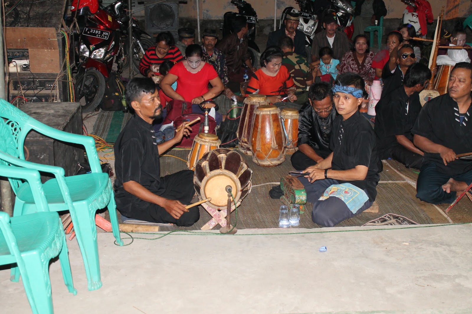 Informasi Kecamatan Tempuran: SENI