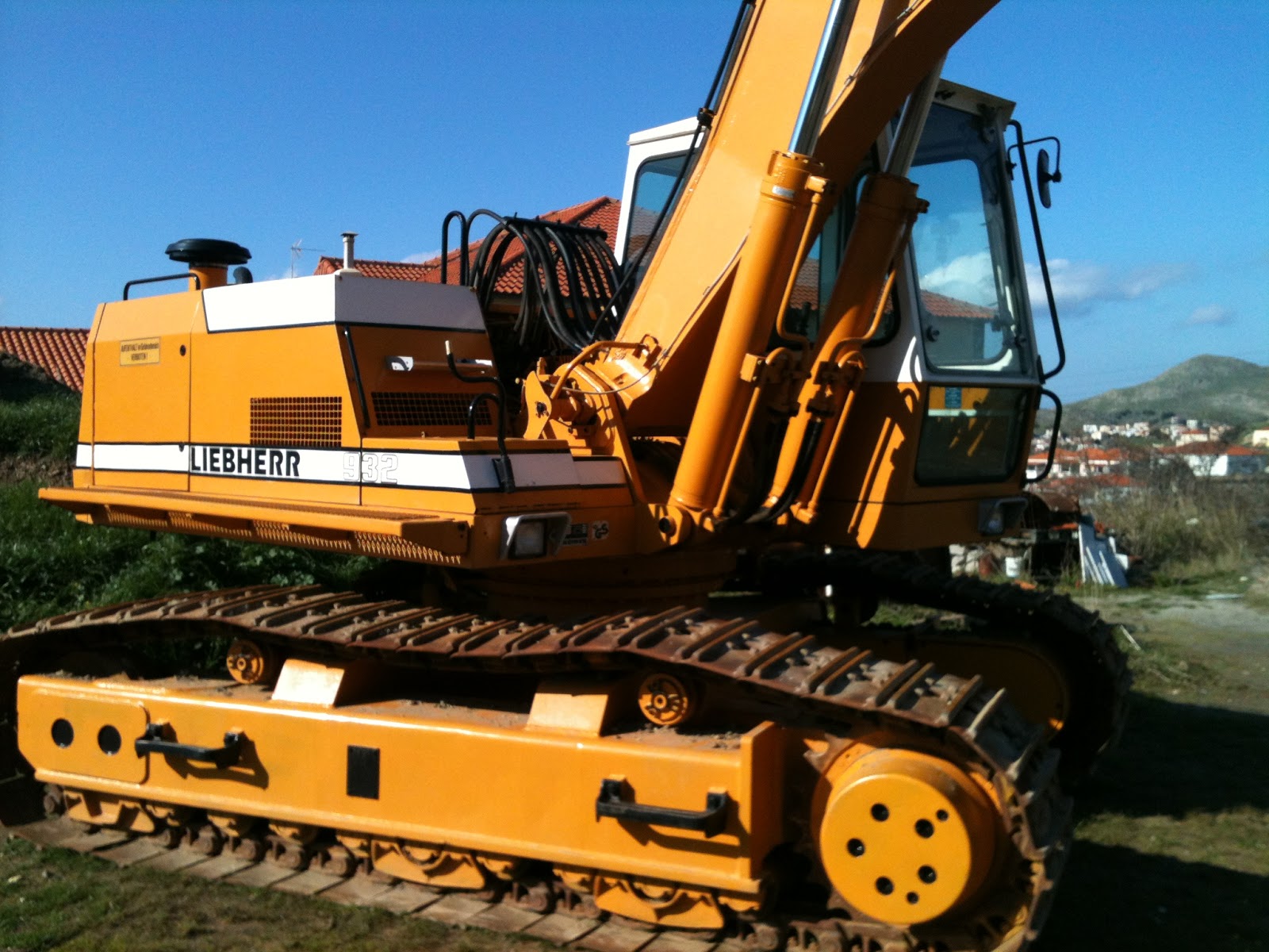 Bananis Christos: 932 LIEBHERR