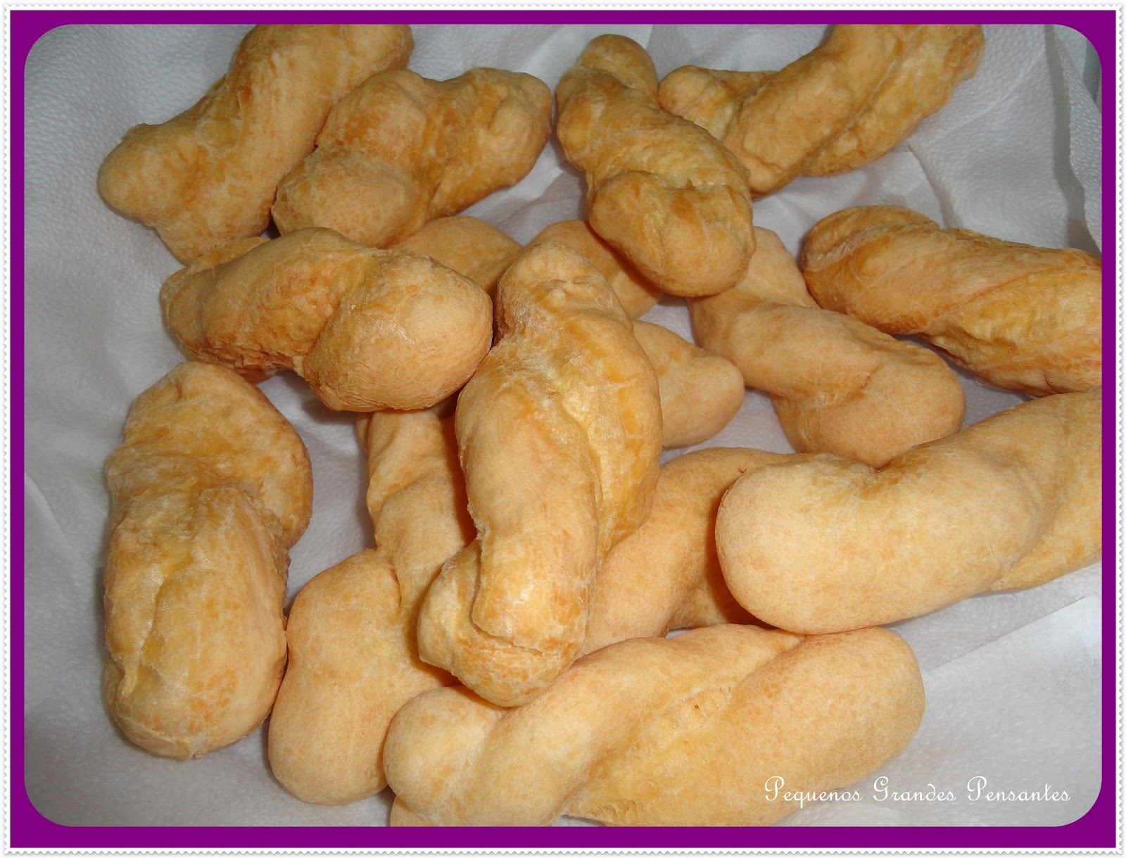 Pequenos Grandes Pensantes.: Biscoito Frito