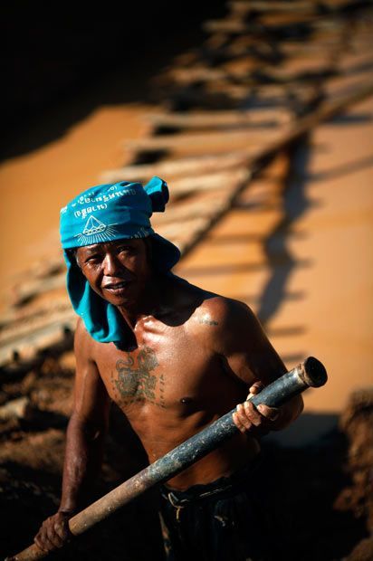 Melombong emas secara kecilan :: 9g@F