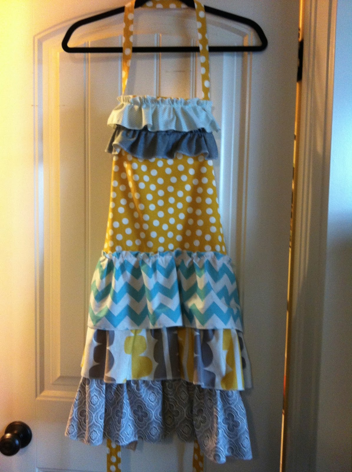 A New Apron Design - SookEe Designs