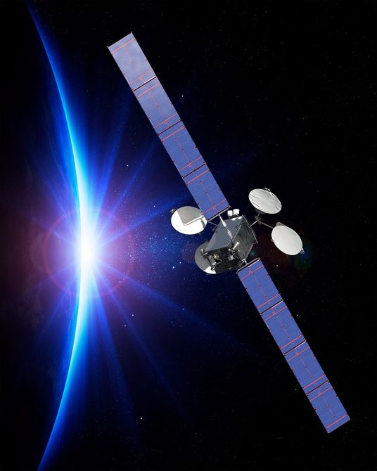 전기의 힘으로 움직이는 이온 추진 위성 ABS-3A 702SP